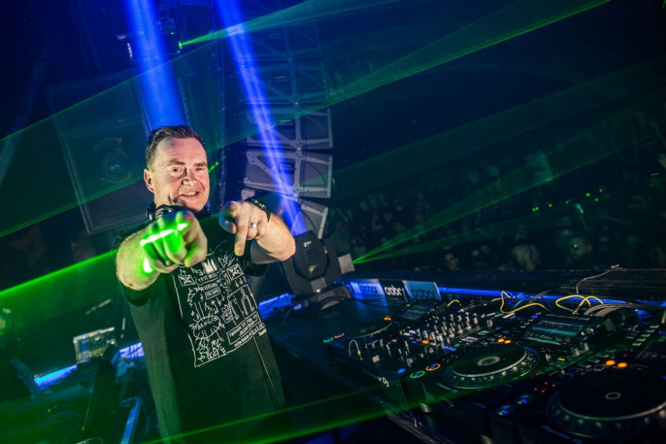 El artista internacional Nick Warren vuelve a Posadas en un show que ...