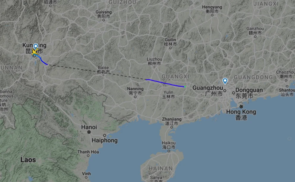 Video | El momento en que se estrella el avión de China