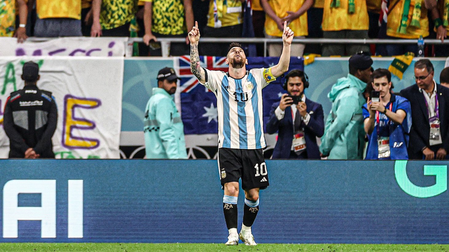 Messi brilló en su partido número 1000, consiguió el pase a Cuartos de ...