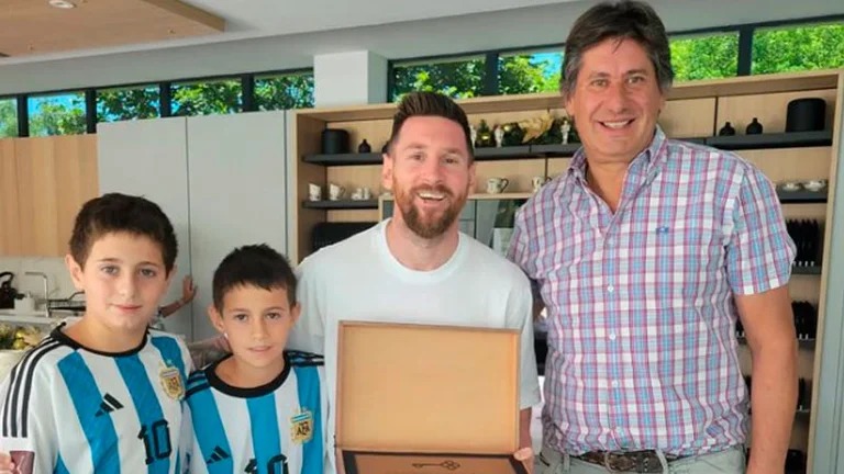 ¿Lionel Messi puede cumplir su sueño de jugar en el fútbol argentino ...