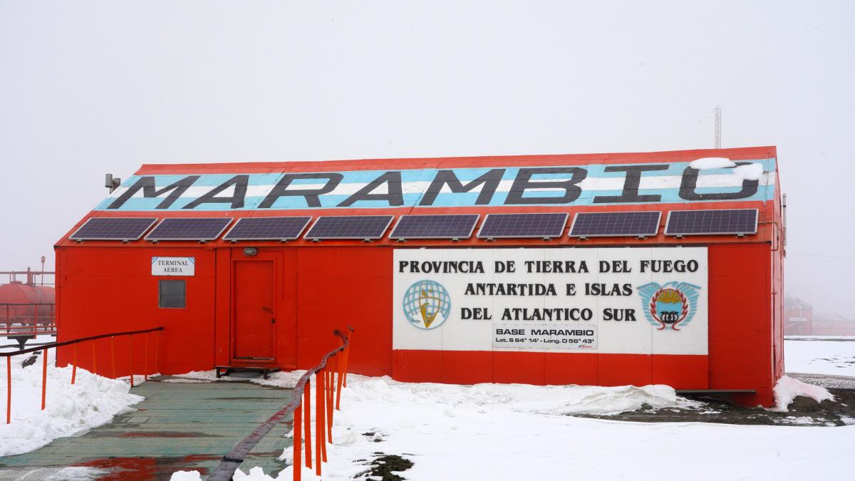 En las bases de la Antártida Argentina votaron 201 personas ...