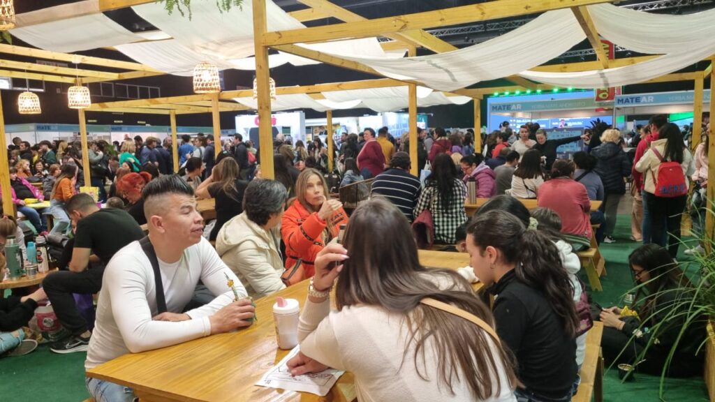 Mirá las fotos que dejó la primera jornada de la Feria MATEAR en Buenos ...
