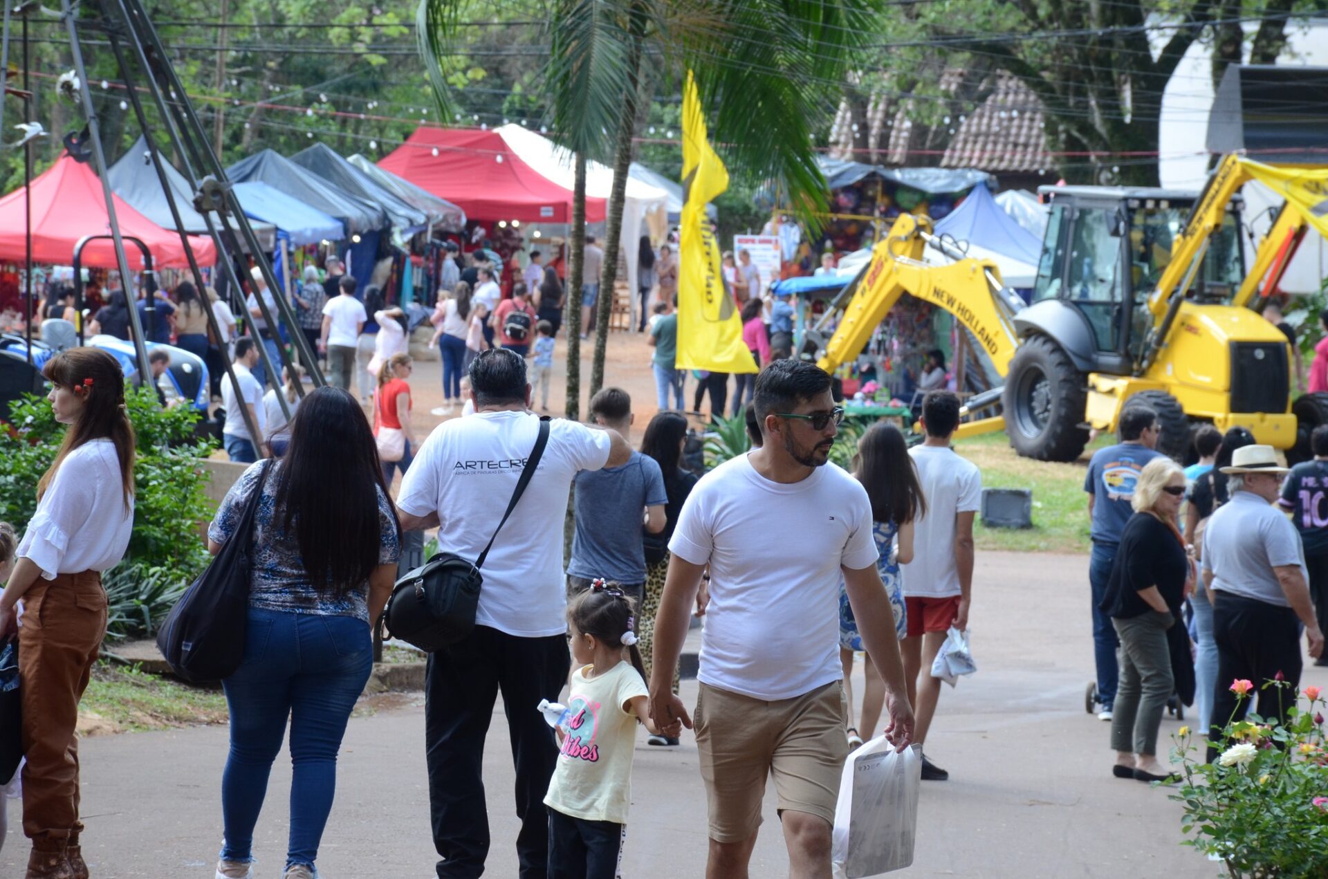 Este martes continúa la Fiesta Nacional del Inmigrante en Oberá: mirá ...