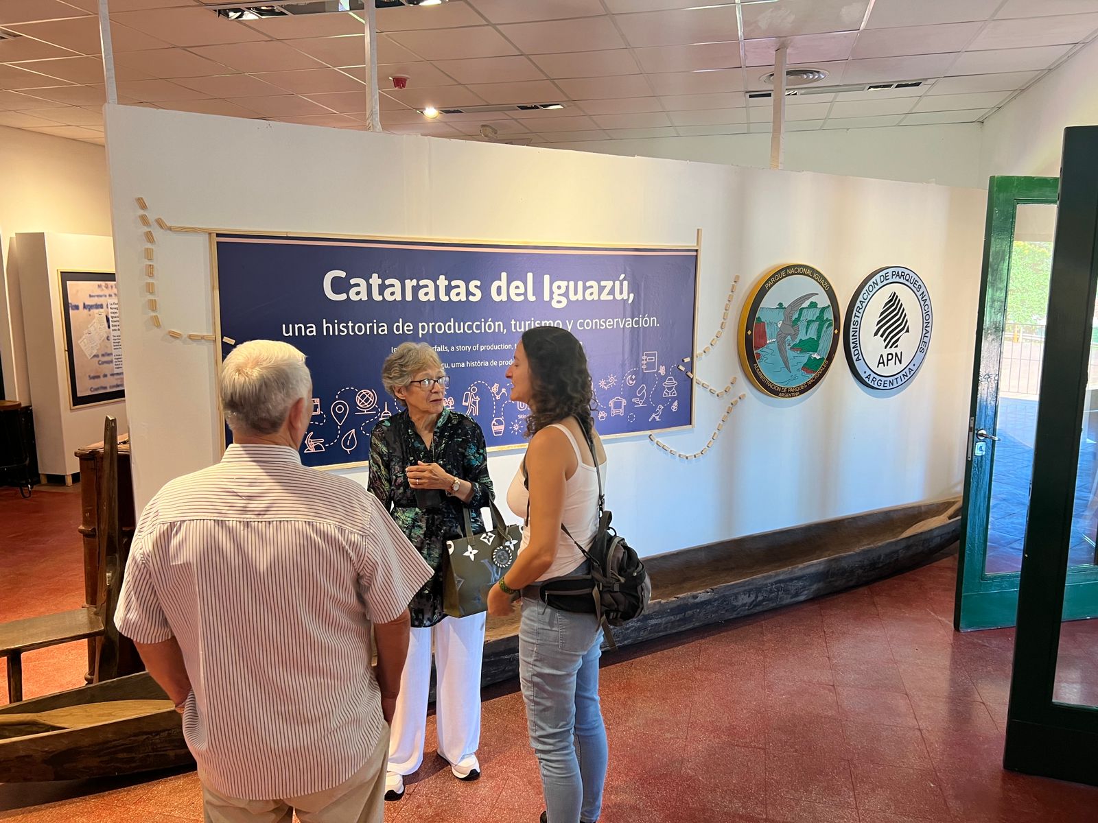 Inauguraron en el Parque Nacional la muestra “Cataratas del Iguazú, una ...