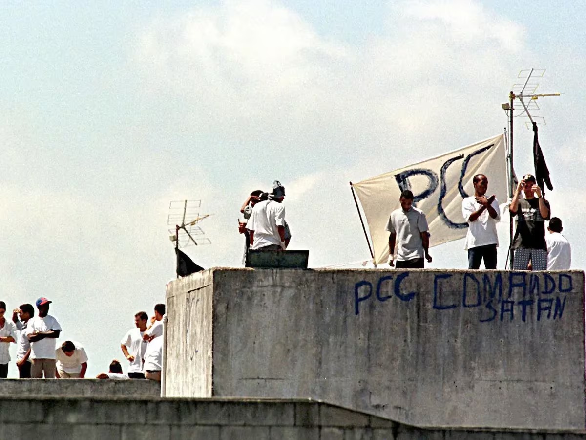 Fractura sin precedentes en la cúpula del PCC amenaza con desatar una ...