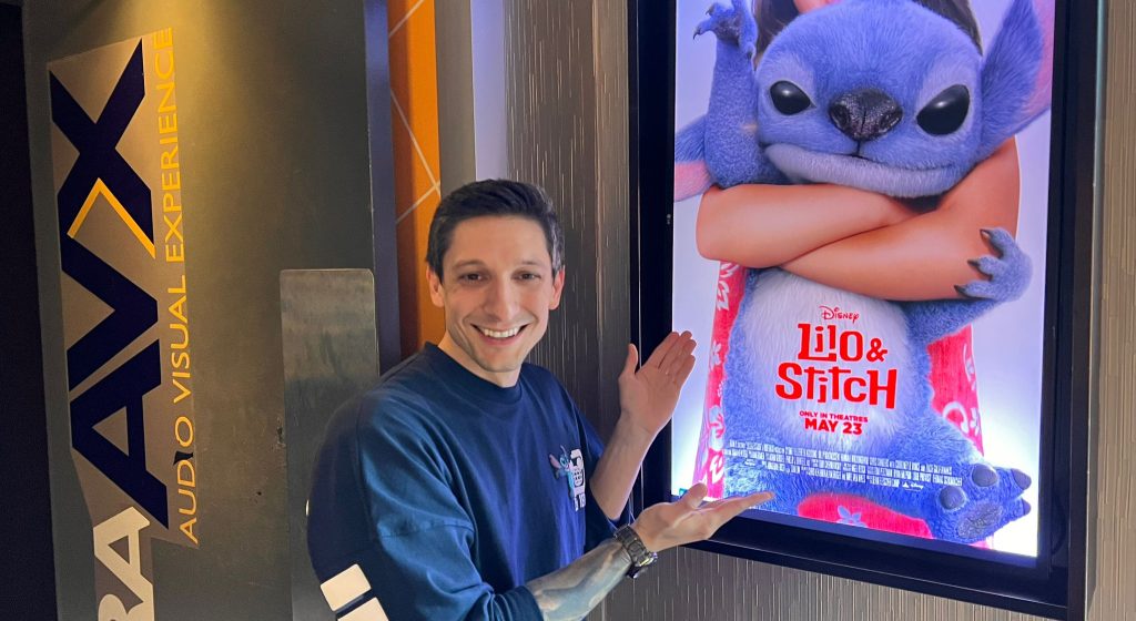 El misionero que triunfa en Disney con su trabajo en la película Lilo ...