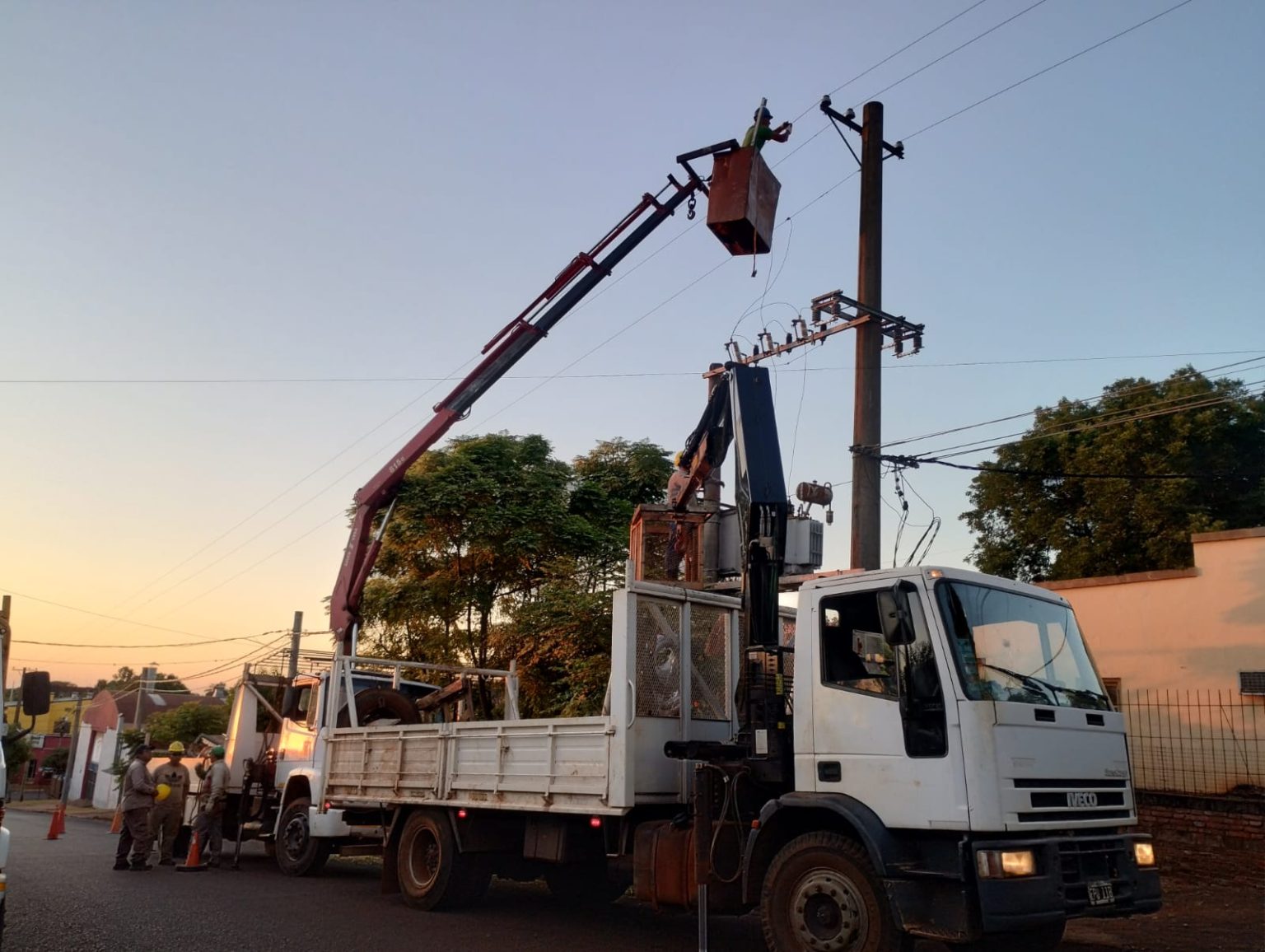 Energía de Misiones avanza con nuevas líneas compactas en media tensión ...